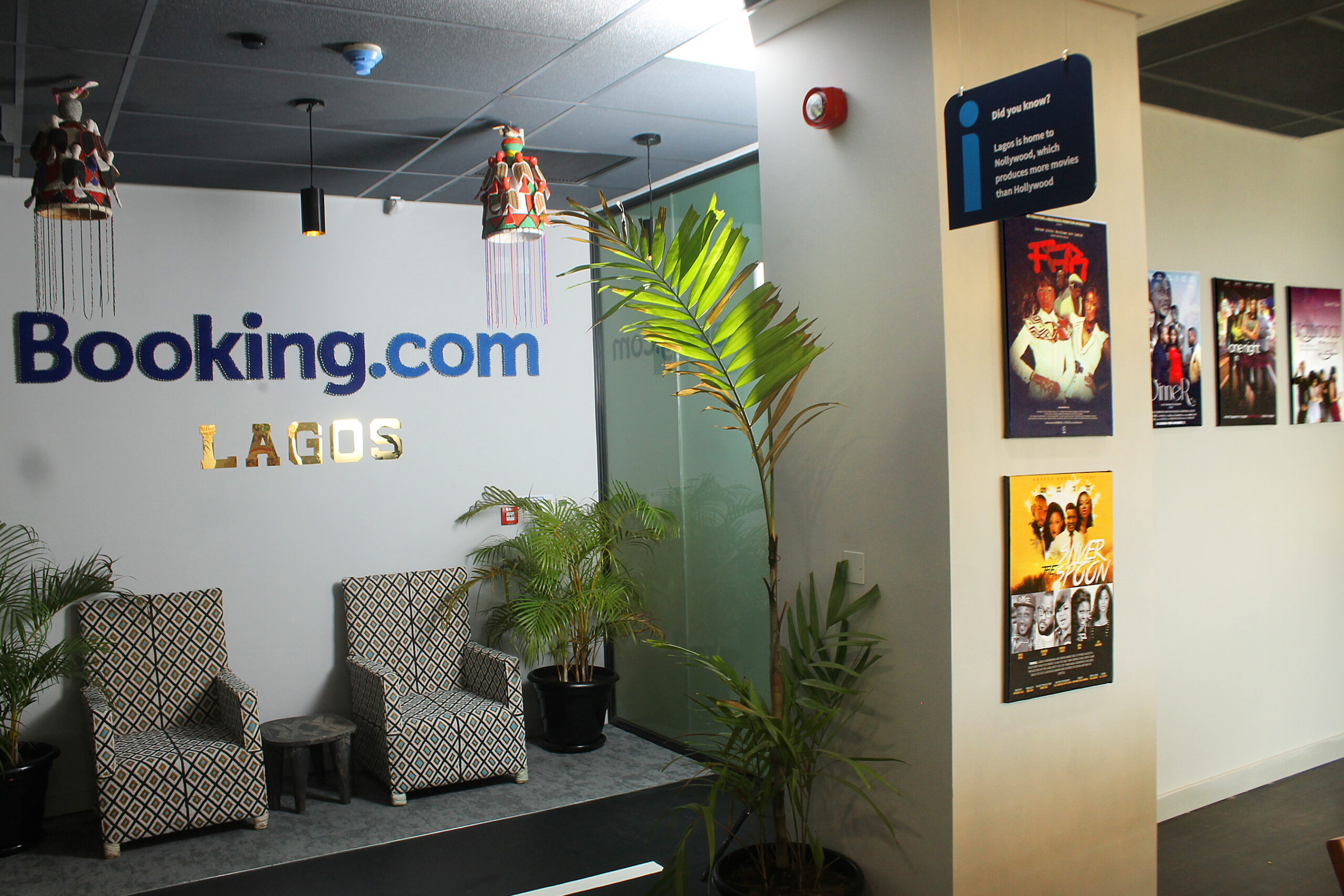 Booking.com | iSpace Interior